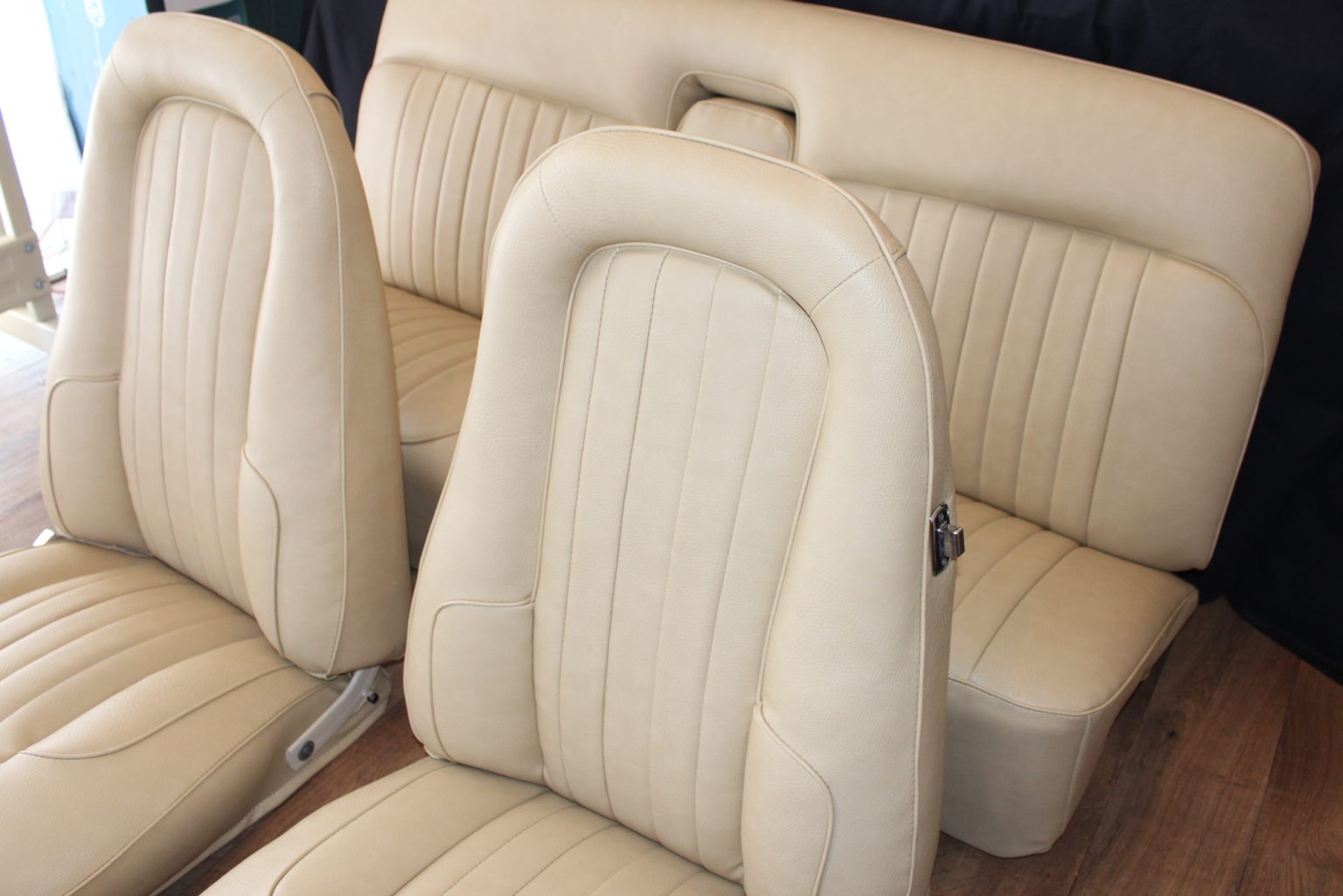 Valiant VJ Hardtop Coupe Parchment Vinyl Seats – Hot Rod Trim Auto ...